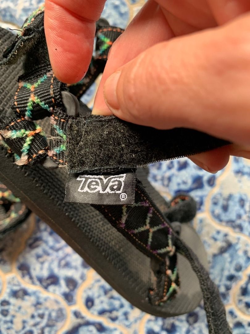 Original Classic Tevas, 9.5 mens, Men's Fashion, Footwear, Flipflops ...