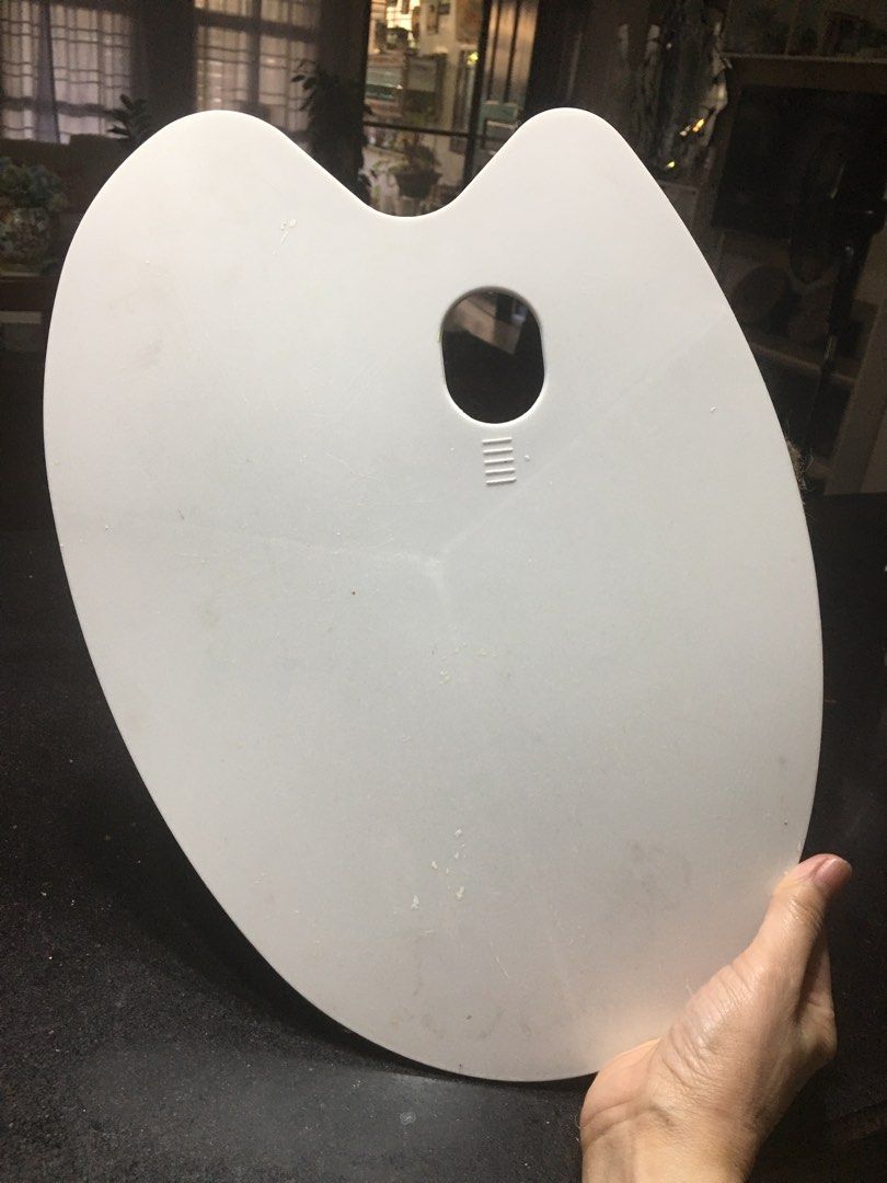 Paint mixing plate on Carousell