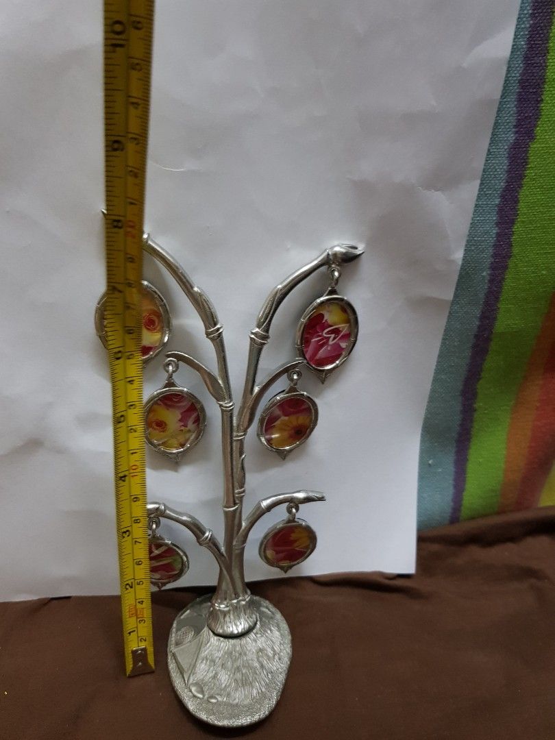 Pewter Family Tree stand with 6 photograph frame, Hobbies & Toys ...
