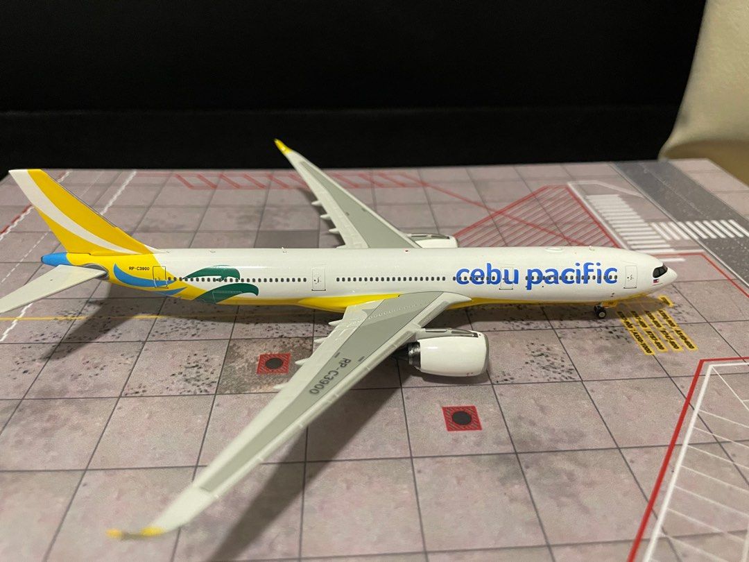 Phoenix 1/400 Cebu Pacific air A330 Neo full die cast model, Hobbies ...
