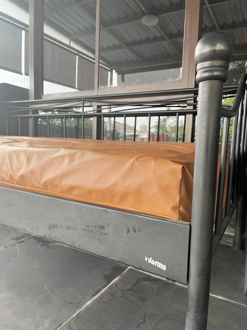 Ranjang Besi Informa Mattrass Kasur FREE 90x200 Kursi Taman, Perabotan ...