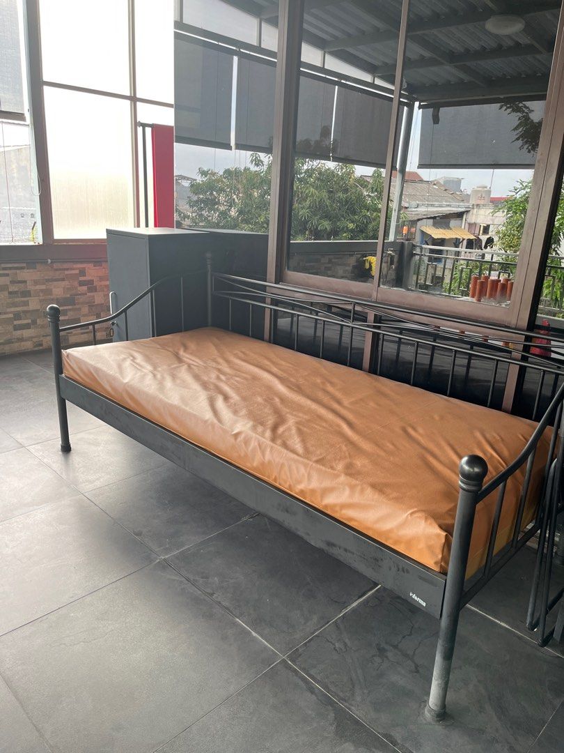 Ranjang Besi Informa Mattrass Kasur FREE 90x200 Kursi Taman, Perabotan ...
