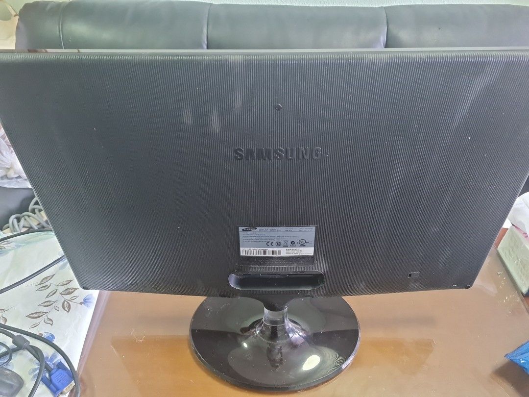 Samsung monitor 23inch, Computers & Tech, Desktops on Carousell