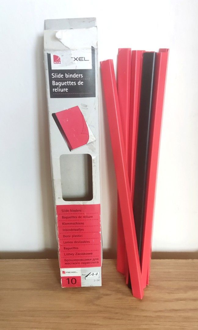 Slide binders on Carousell