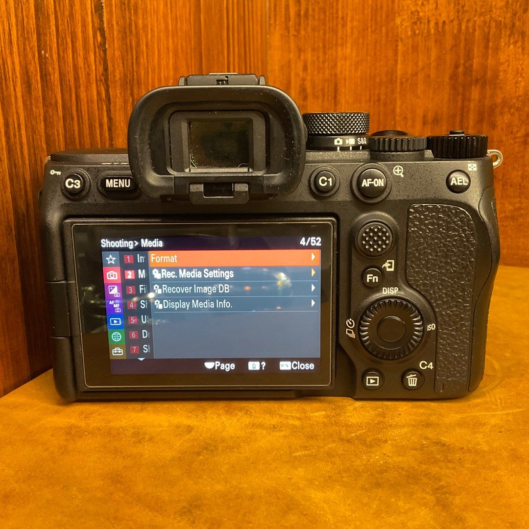 Sony A7 MK4 (7233379) With Box, Photography, Cameras on Carousell