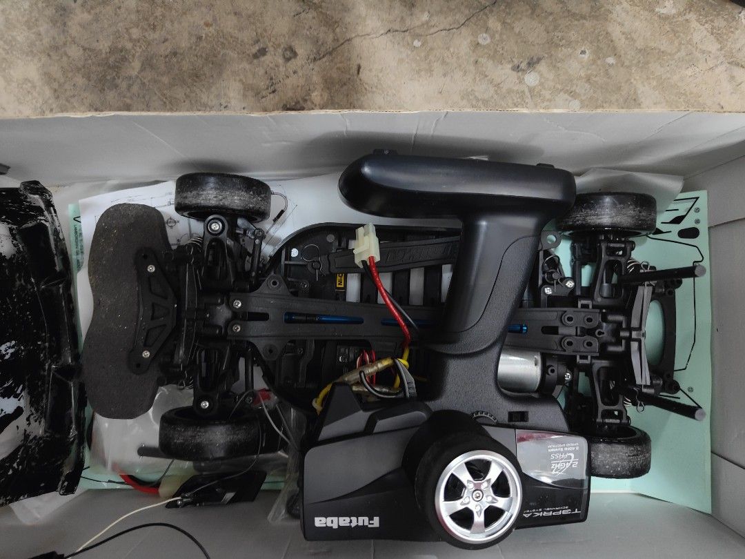 Tamiya TT01 type E with drift option and Futaba T3PRK, Hobbies & Toys, Toys & Games on Carousell