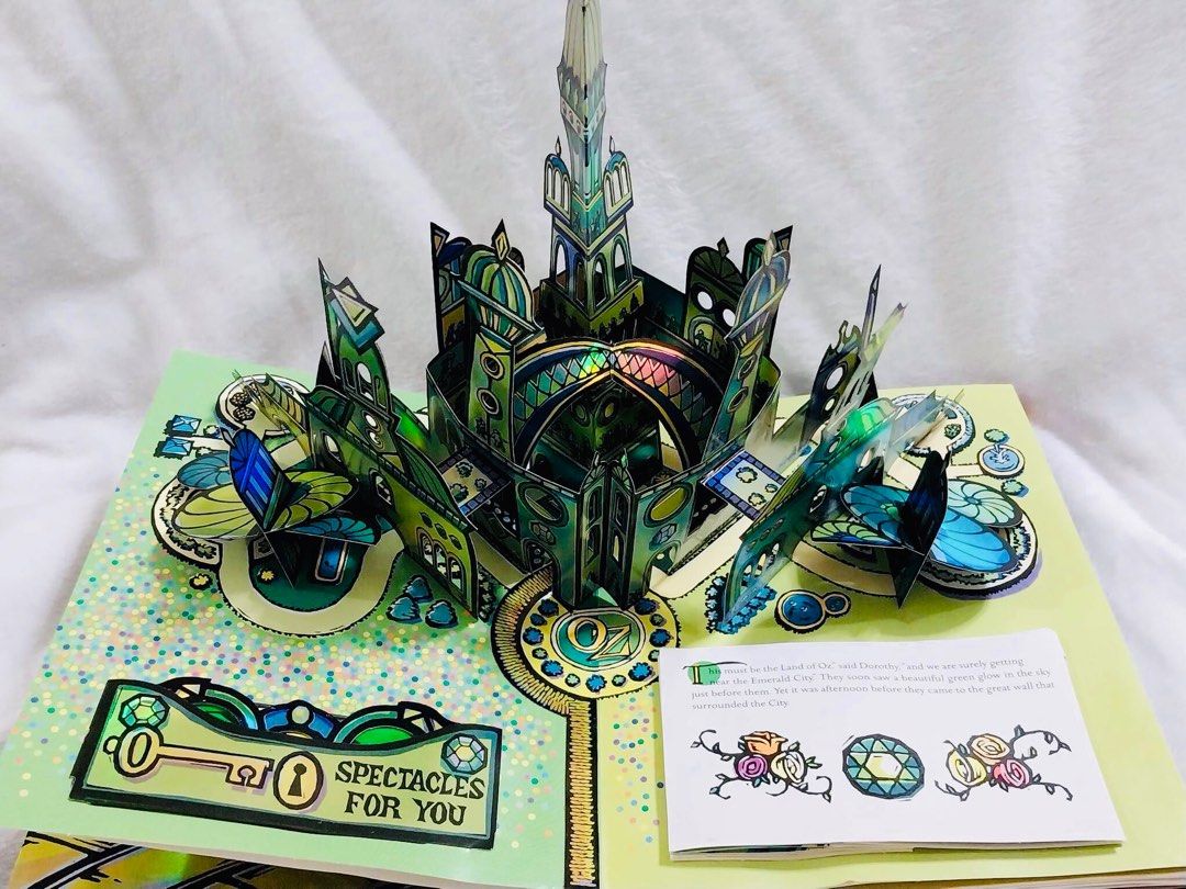The wonderful wizard of oz POP UP Book Robert Sabuda, Hobbies & Toys ...
