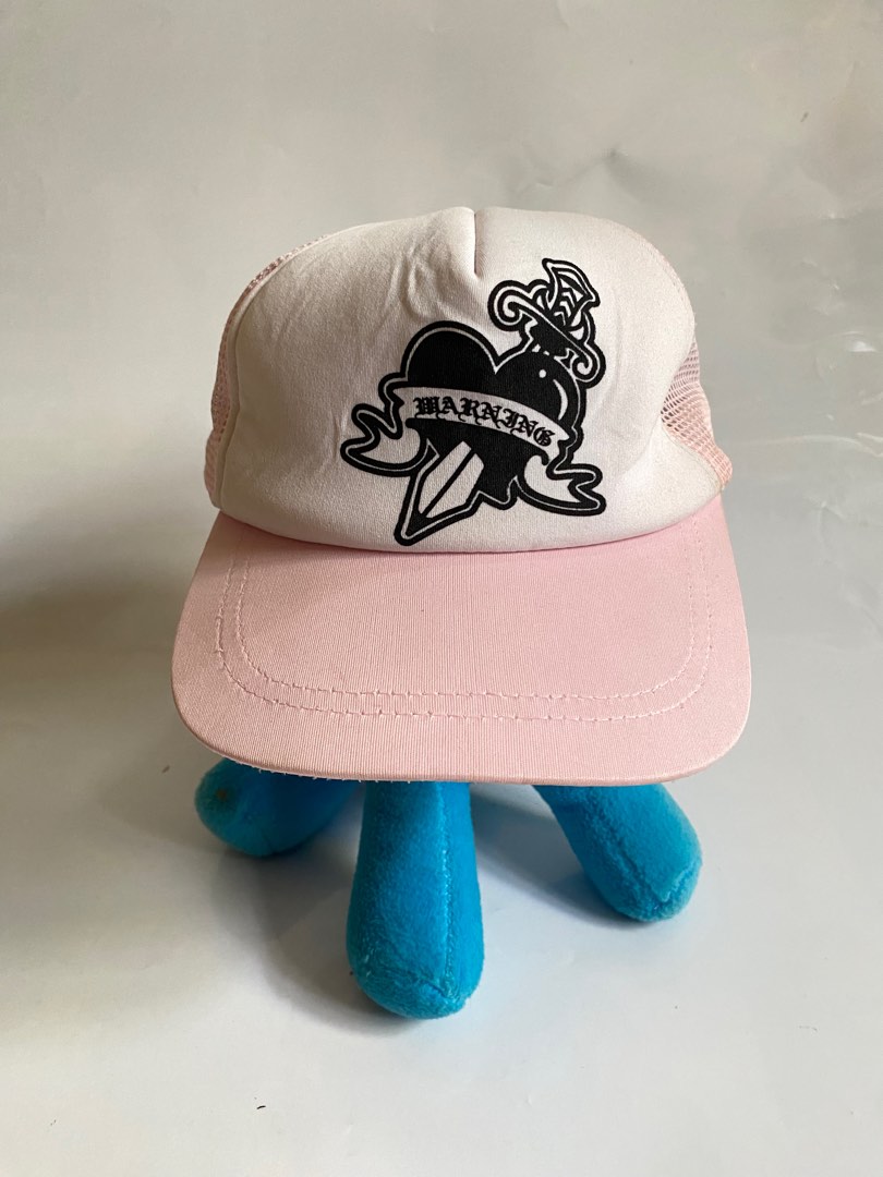 Trucker Cap y2k, Fesyen Pria, Aksesoris, Topi di Carousell