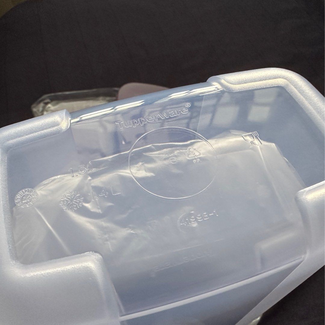 Tupperware FreezerMate Large Deep Pocket (2) 1.4L, Furniture & Home ...