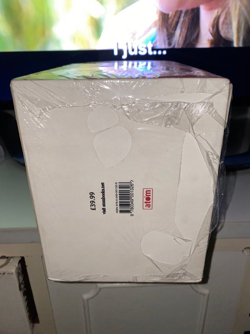 twilight saga (white collector's edition), Hobbies & Toys, Books ...