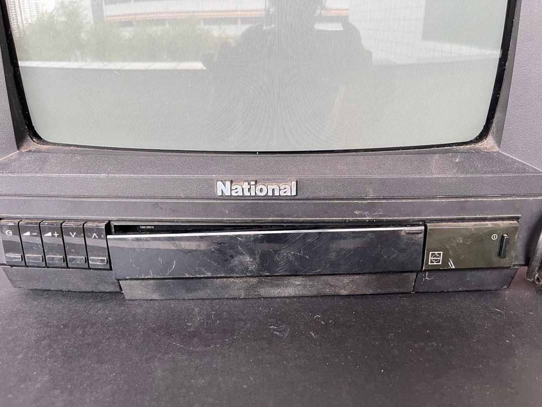 Vintage national colour tv model TC-1480 MM, TV & Home Appliances, TV ...