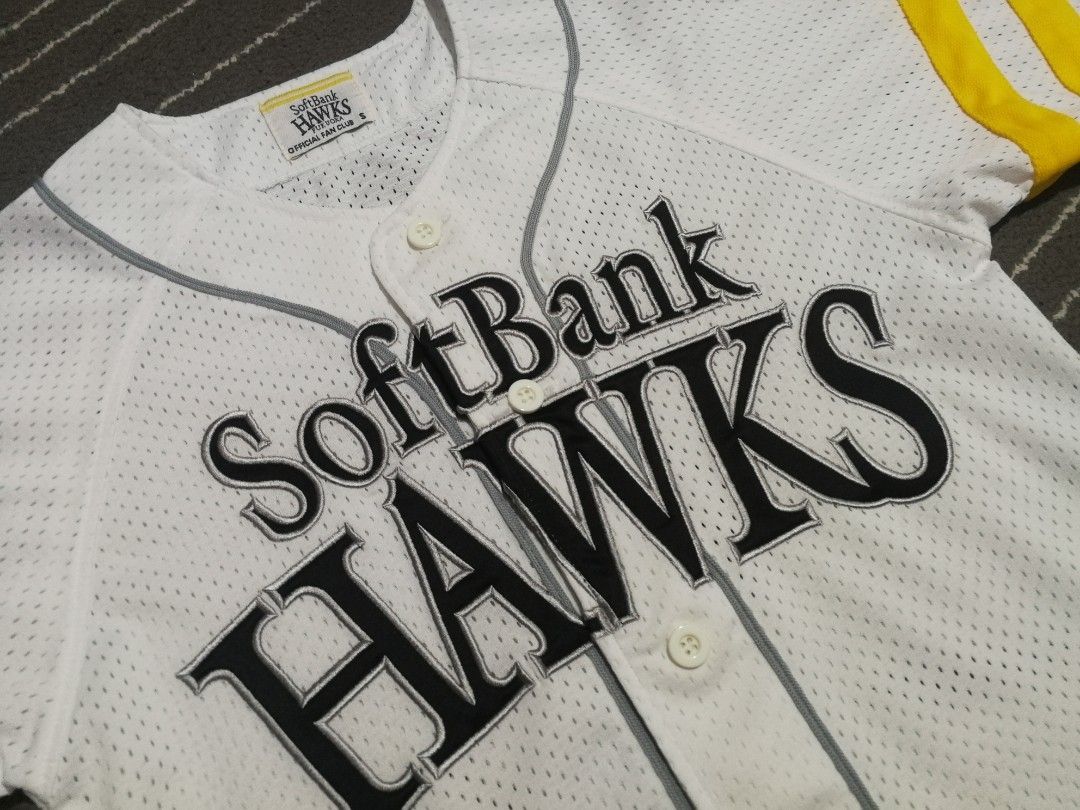Vintage SOFT Bank HAWKS XS to S, Men's Fashion, Activewear on Carousell