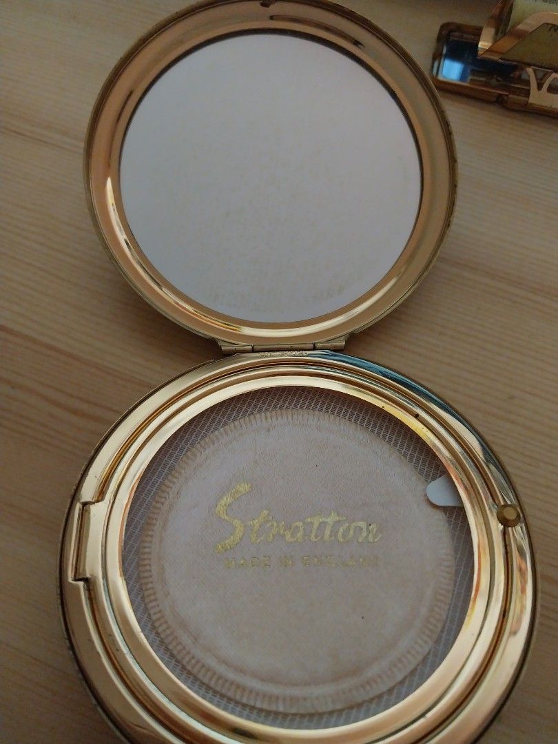 Vintage Stratton Compact and Lipview, Beauty & Personal Care, Face ...