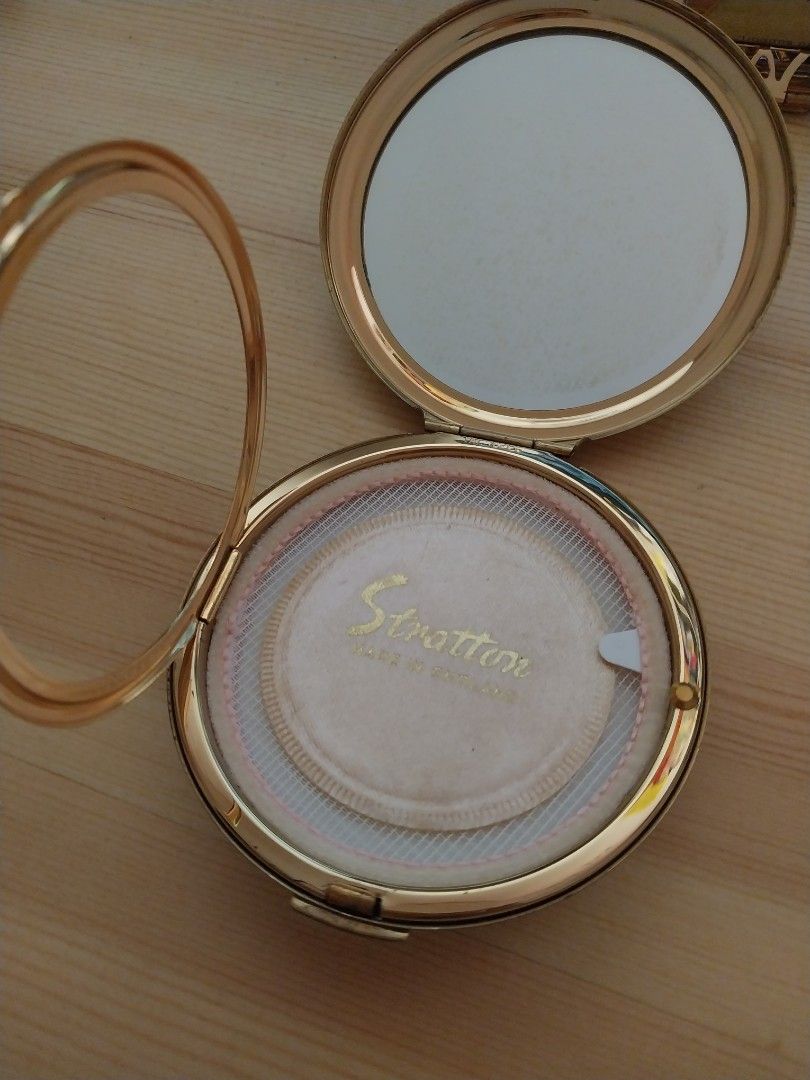 Vintage Stratton Compact and Lipview, Beauty & Personal Care, Face ...