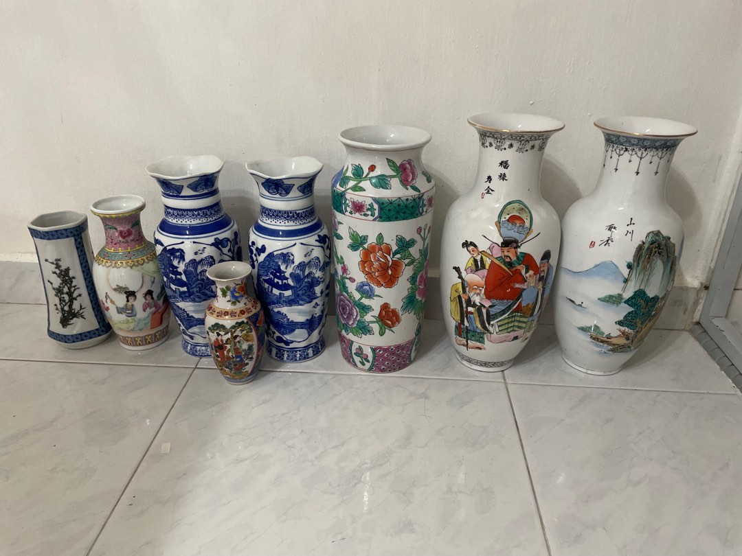 Vintage vases, Hobbies & Toys, Memorabilia & Collectibles, Vintage Collectibles on Carousell