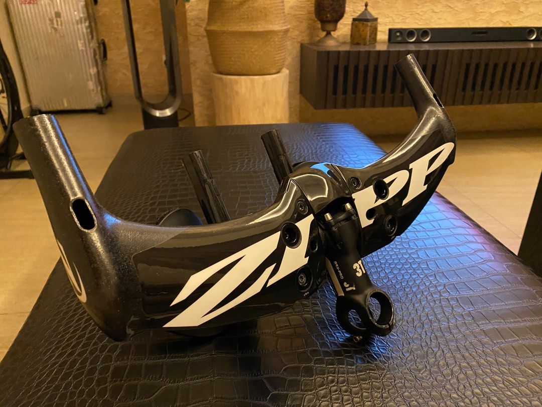 Zipp Vuka Aero Base Bar with All Spacers, Sports Equipment, Bicycles ...