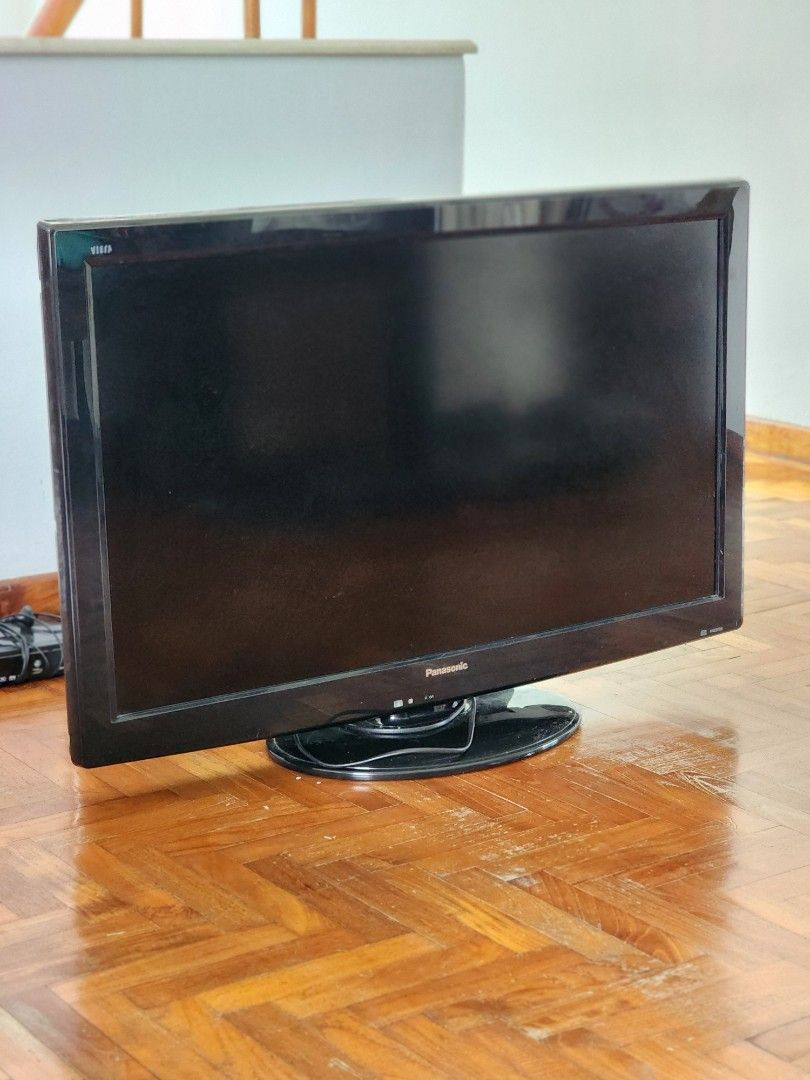 37" Panasonic LCD TV with stand, TV & Home Appliances, TV ...