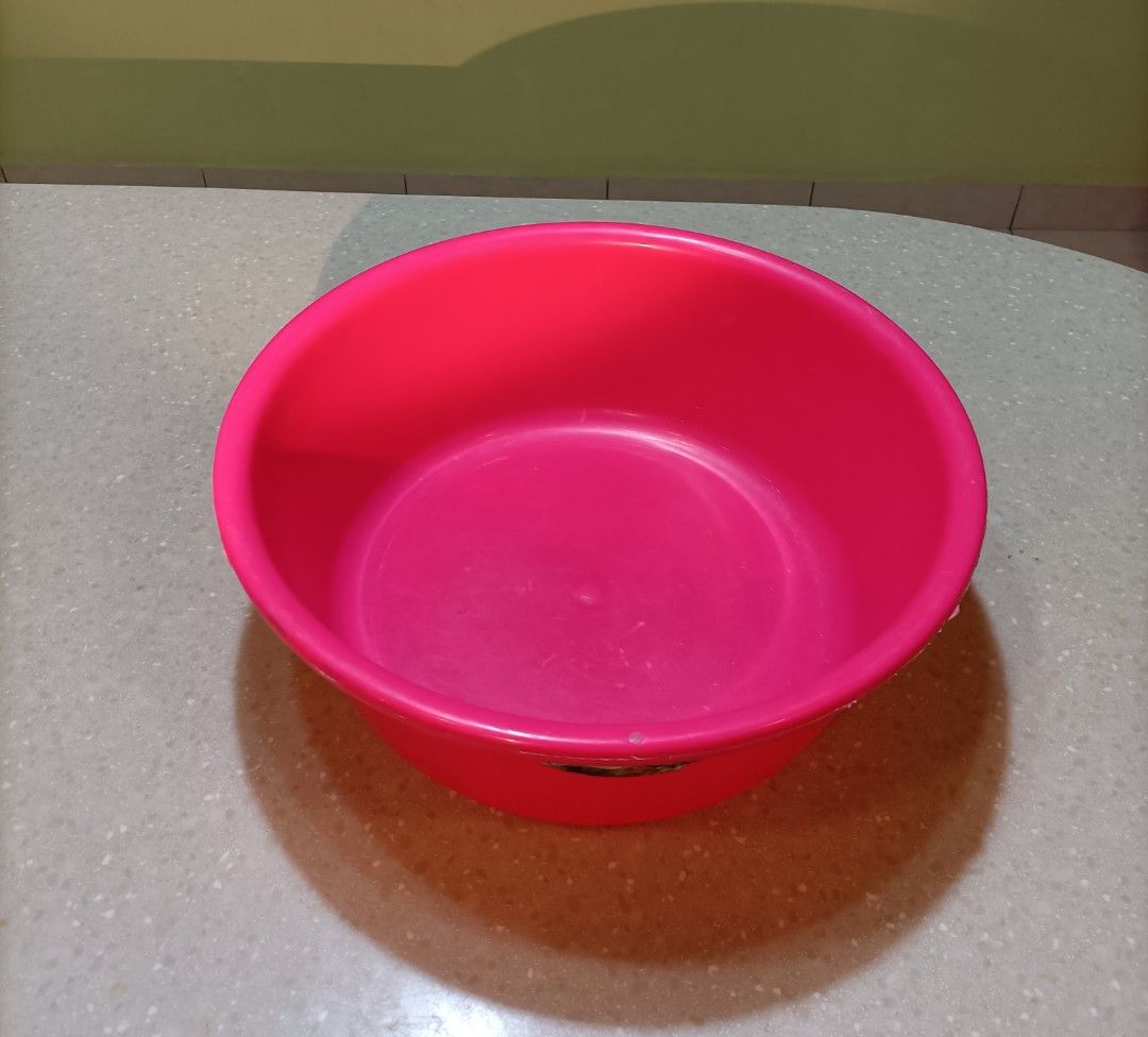 3 plastic basins of various sizes, Furniture & Home Living, Kitchenware ...