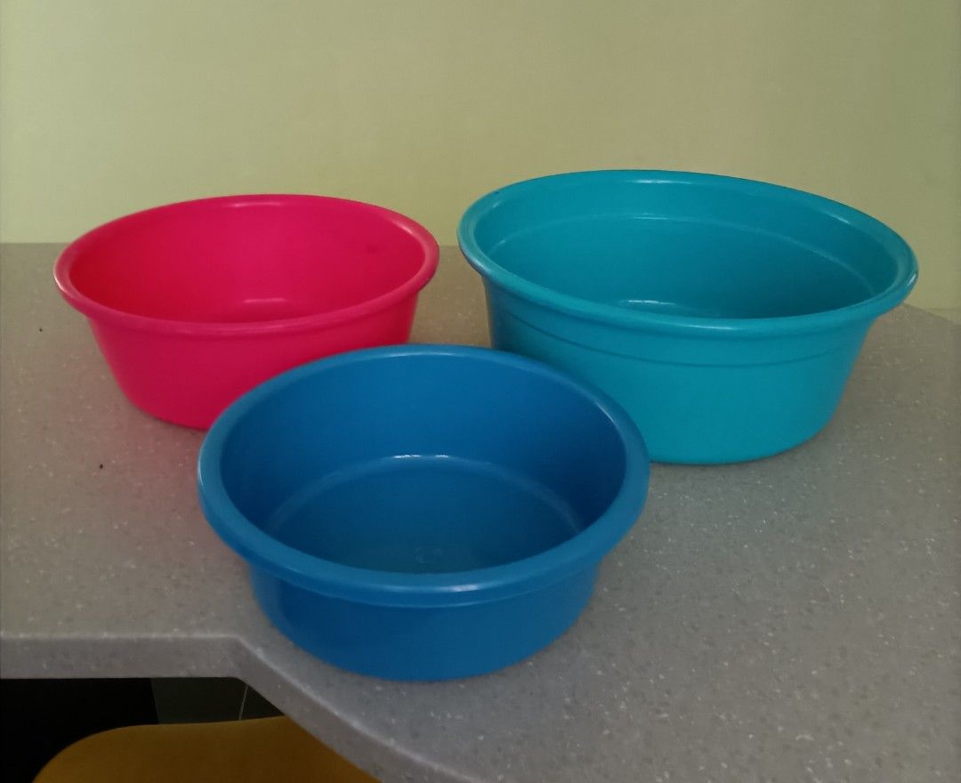 3 plastic basins of various sizes, Furniture & Home Living, Kitchenware ...