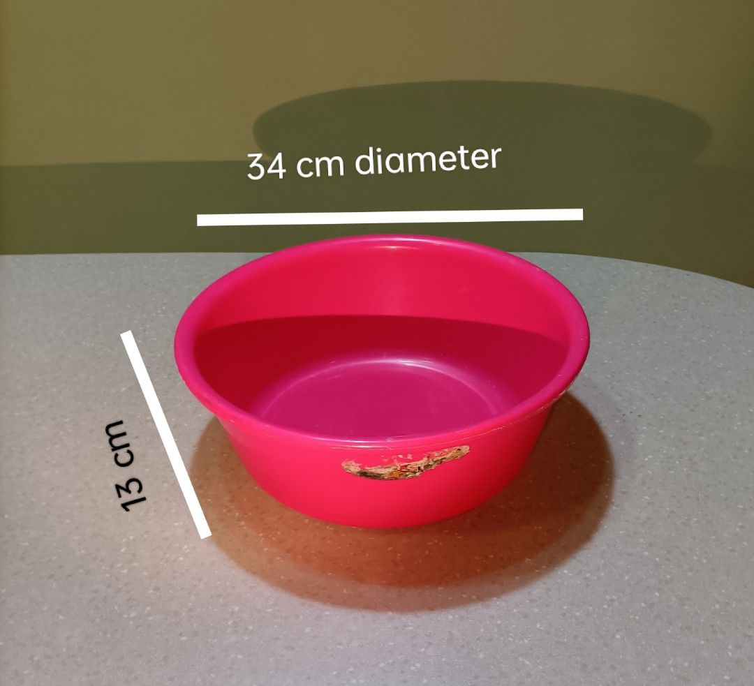 3 plastic basins of various sizes, Furniture & Home Living, Kitchenware & Tableware, Other ...