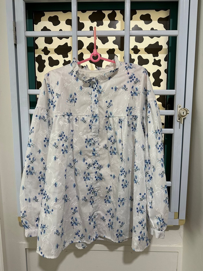 ALIA anggun floral blouse, Women's Fashion, Muslimah Fashion, Tops on ...