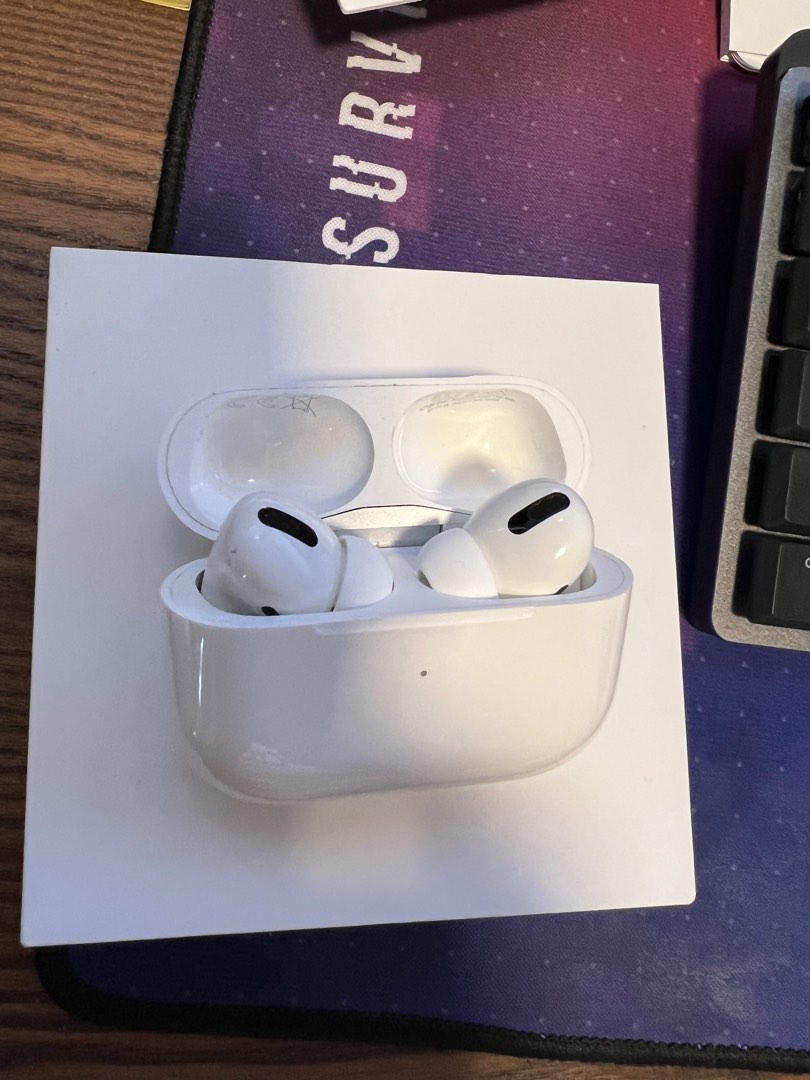 Apple Airpods Pro gen1 with magsafe case, Audio, Earphones on Carousell