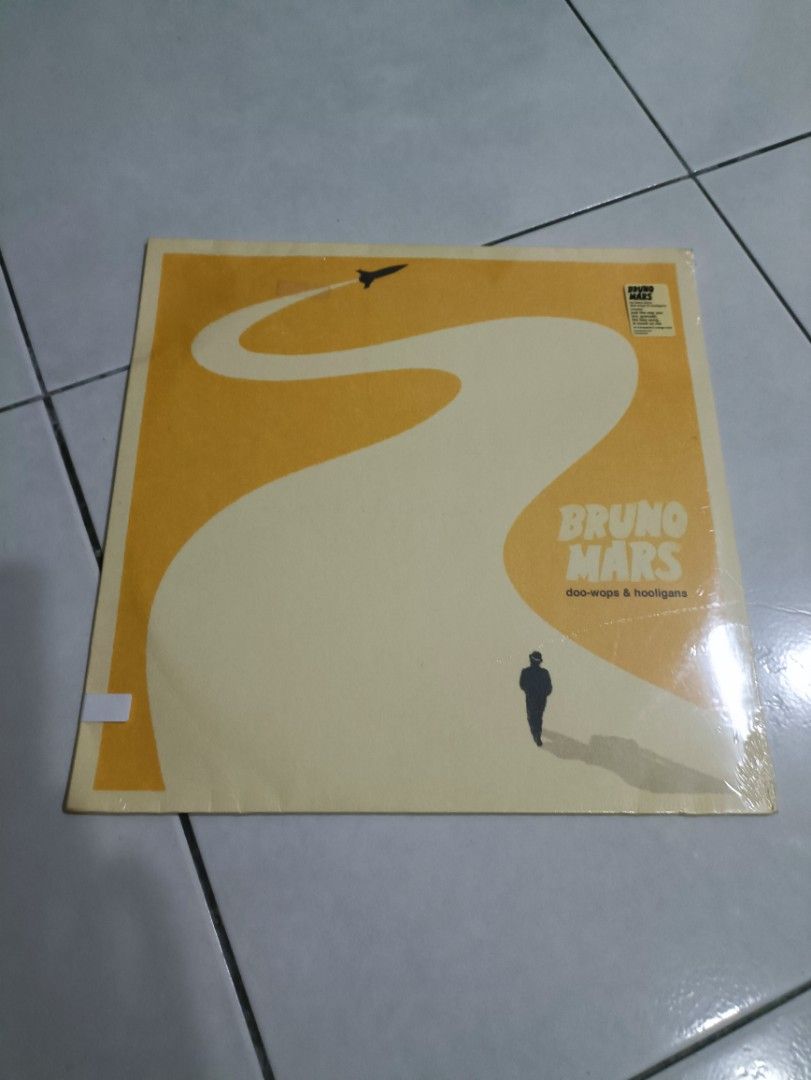 Bruno mars, Hobbies & Toys, Music & Media, Vinyls on Carousell