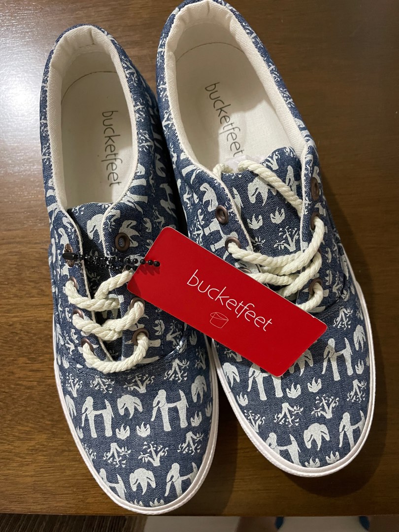 Bucketfeet sneakers on Carousell