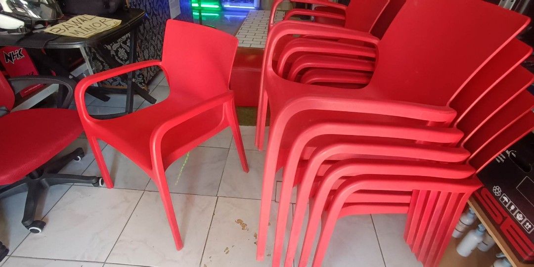Cofta Chair, Furniture & Home Living, Furniture, Chairs on Carousell