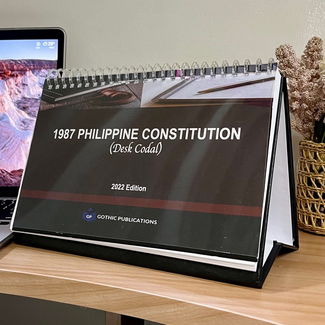 Desk Codal: 1987 Philippine Constitution, Hobbies & Toys, Books ...