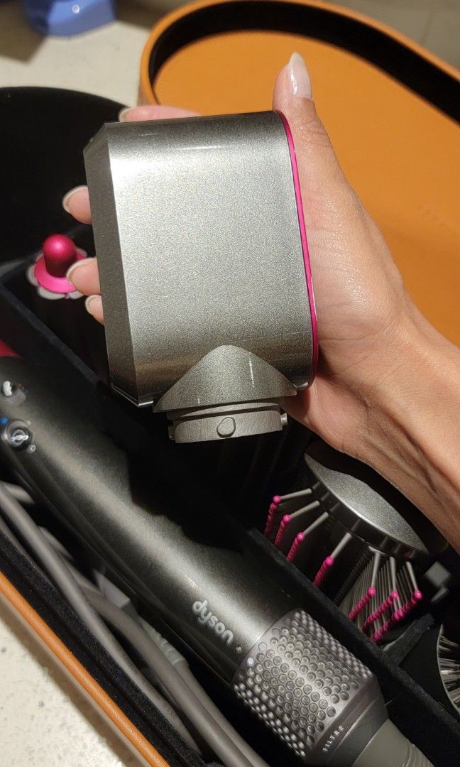 Dyson Airwrap, Beauty & Personal Care, Hair on Carousell