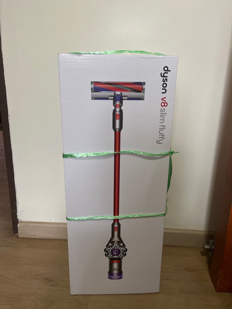 Dyson v8 slim fluffy, TV & Home Appliances, Vacuum Cleaner ...