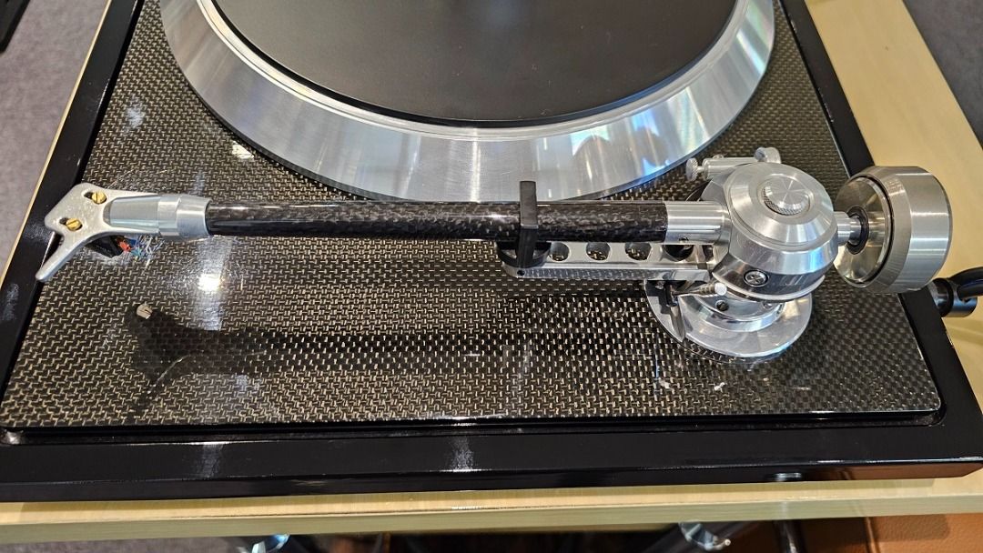 E.A.T. C-Sharp turntable, Audio, Other Audio Equipment on Carousell