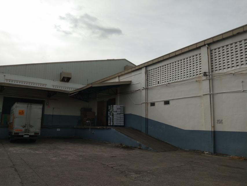 FOR LEASE Warehouse with Small Office in Merville Access Road, Pasay ...