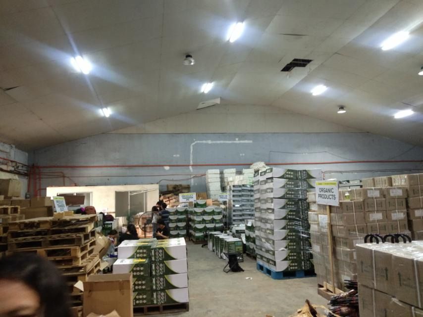 FOR LEASE Warehouse with Small Office in Merville Access Road, Pasay ...