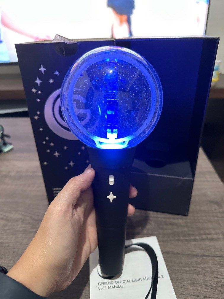 GFriend Official Light Stick version 2, Hobbies & Toys, Memorabilia ...