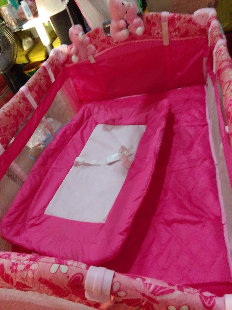 Giant and Carriers Crib, Babies & Kids, Baby Nursery & Kids Furniture ...