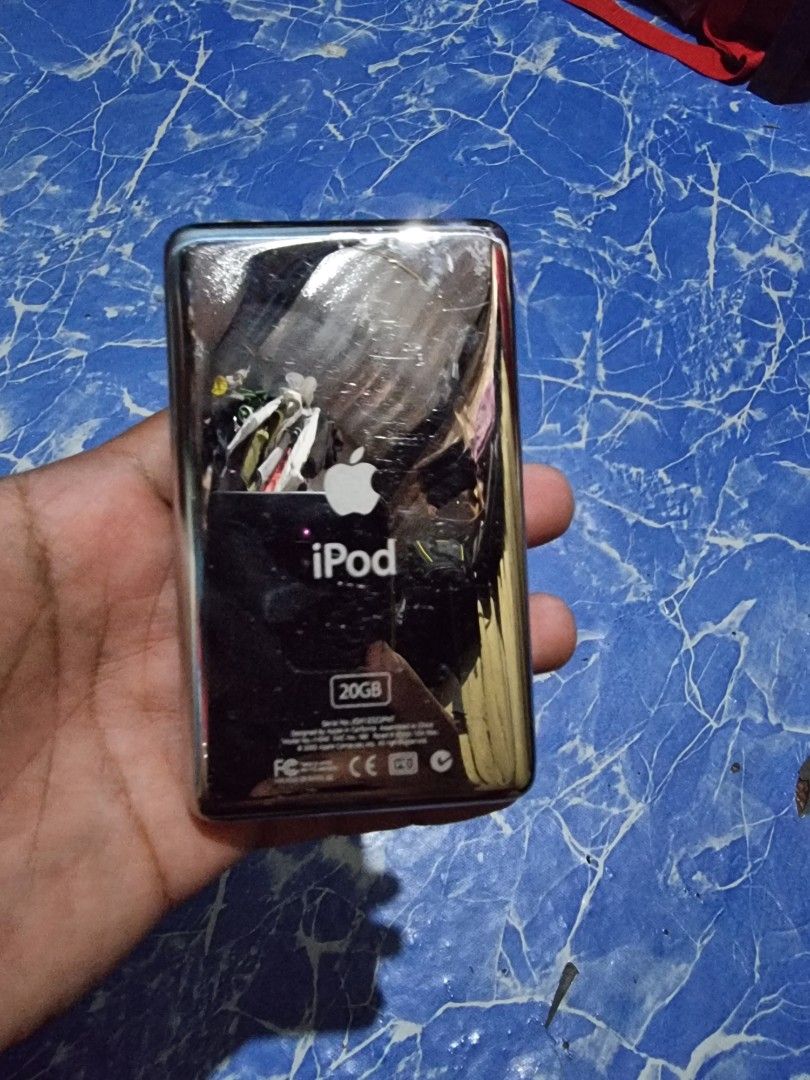 ipod classic 3rd gen, Audio, Portable Music Players on Carousell