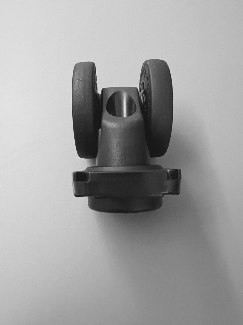LOJEL wheel Octa 2 luggage, Hobbies & Toys, Travel, Luggage on Carousell