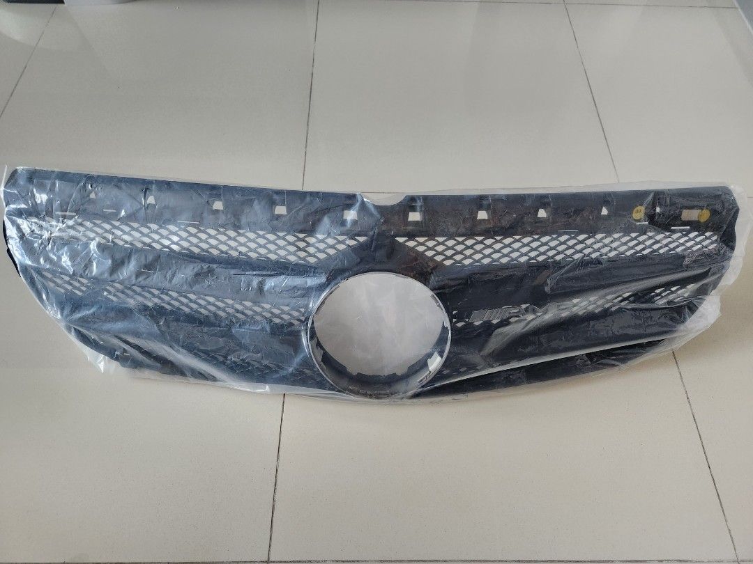Mercedes-Benz W246 Front Grill Original, Car Accessories, Accessories ...