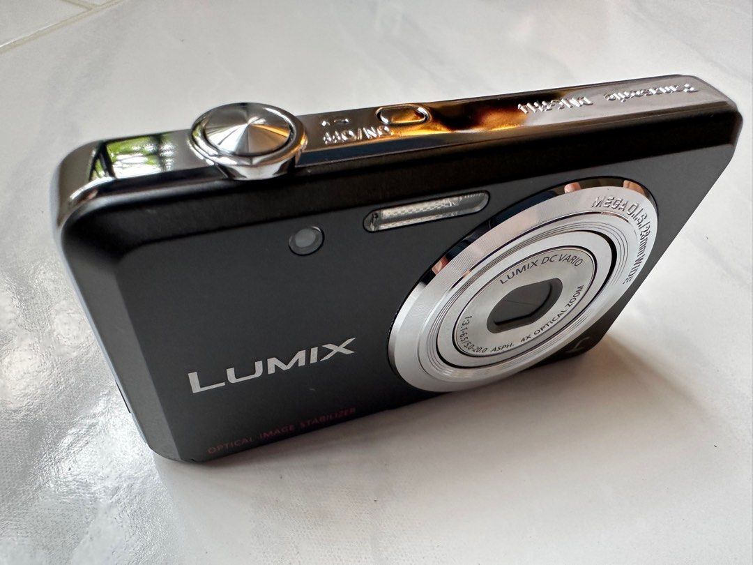 Panasonic LUMIX FH4, Photography, Cameras on Carousell