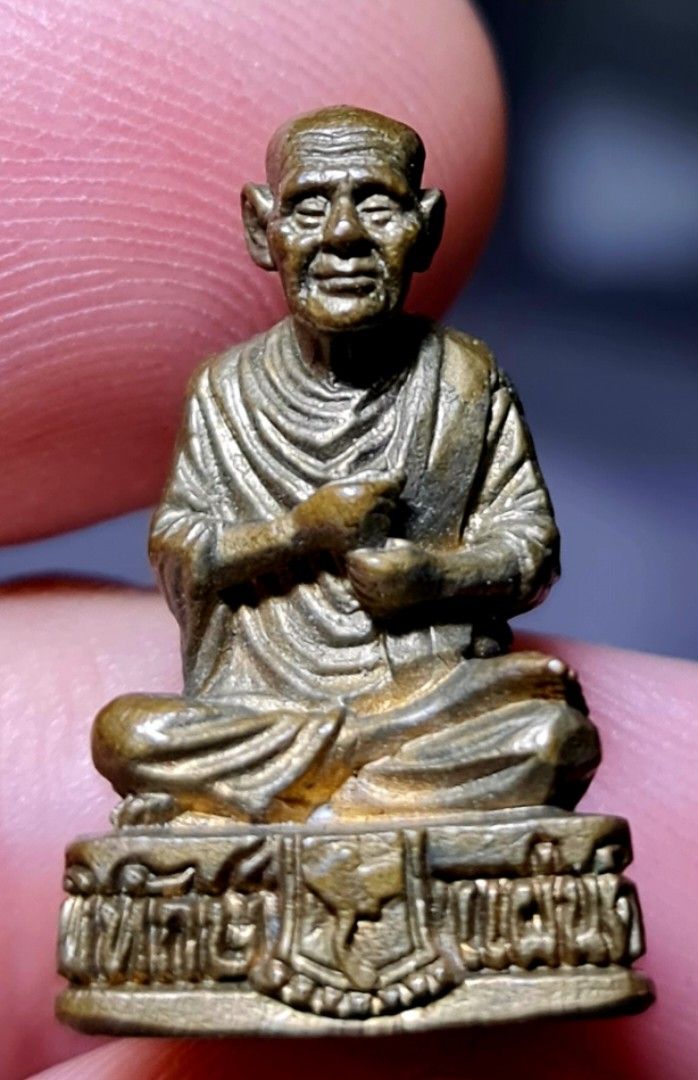 Phra ac toh roop lor with temple code below, Hobbies & Toys ...