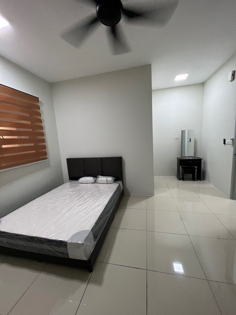 Platinum Oug Studio Roon Rental, Property, Rentals on Carousell