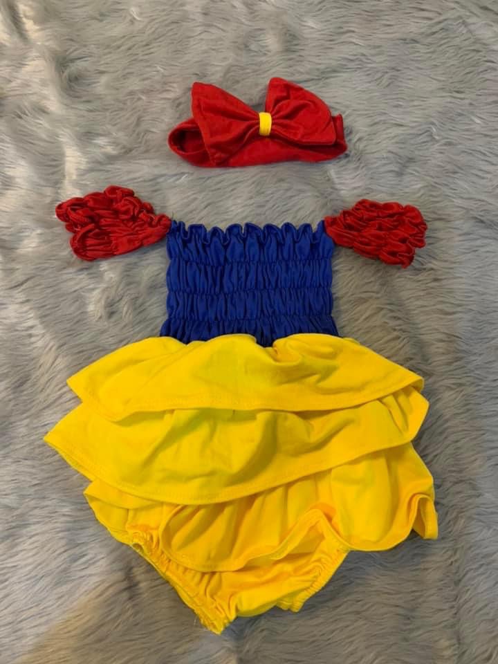 Snow White Milestone Costume on Carousell