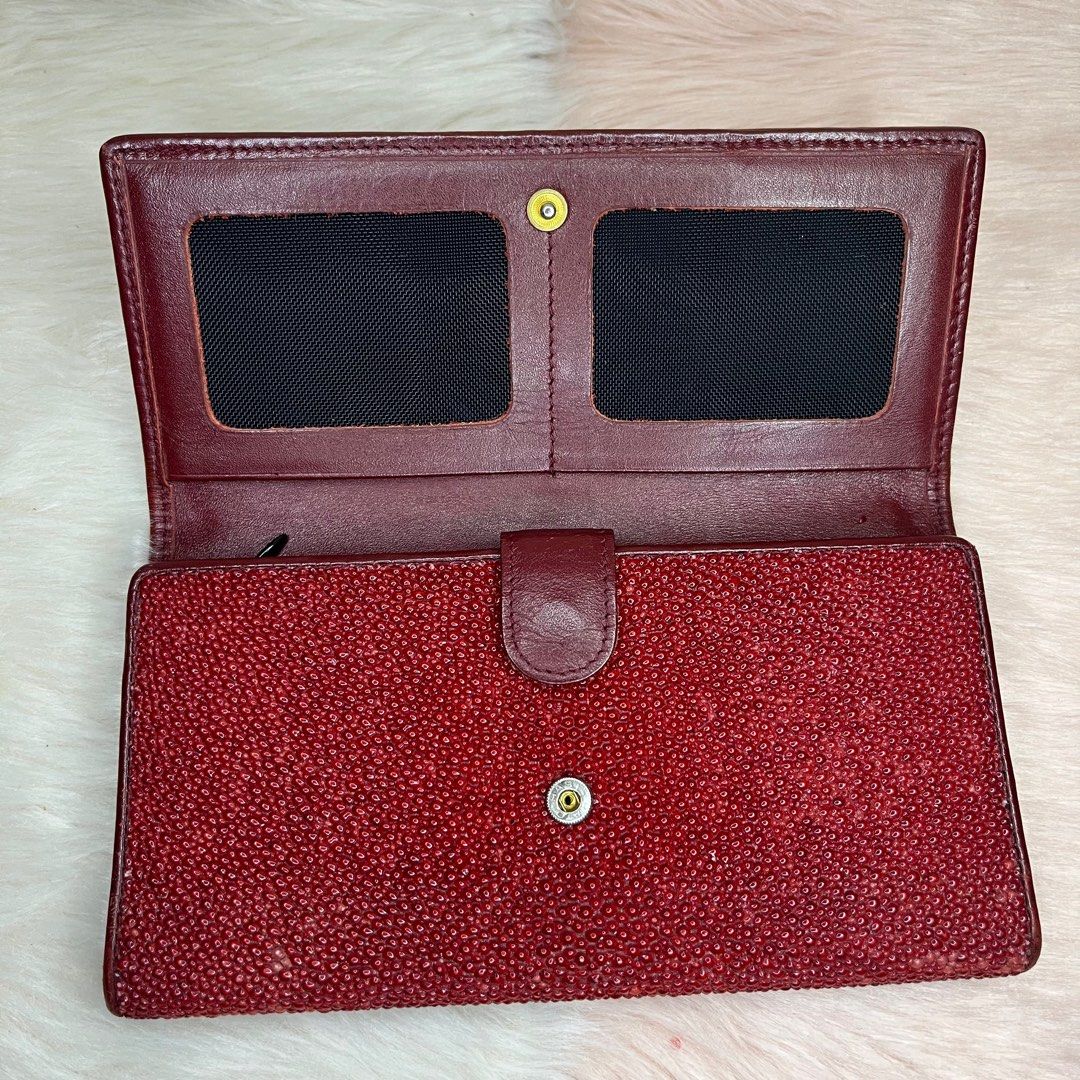 Stingray Skin Red Tri-fold Wallet, Women's Fashion, Bags & Wallets ...