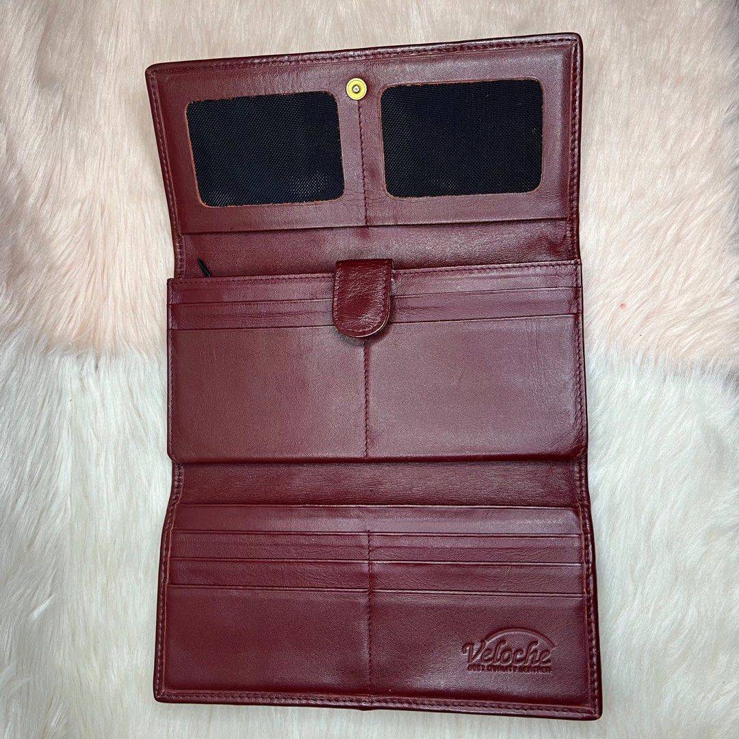 Stingray Skin Red Tri-fold Wallet, Women's Fashion, Bags & Wallets ...