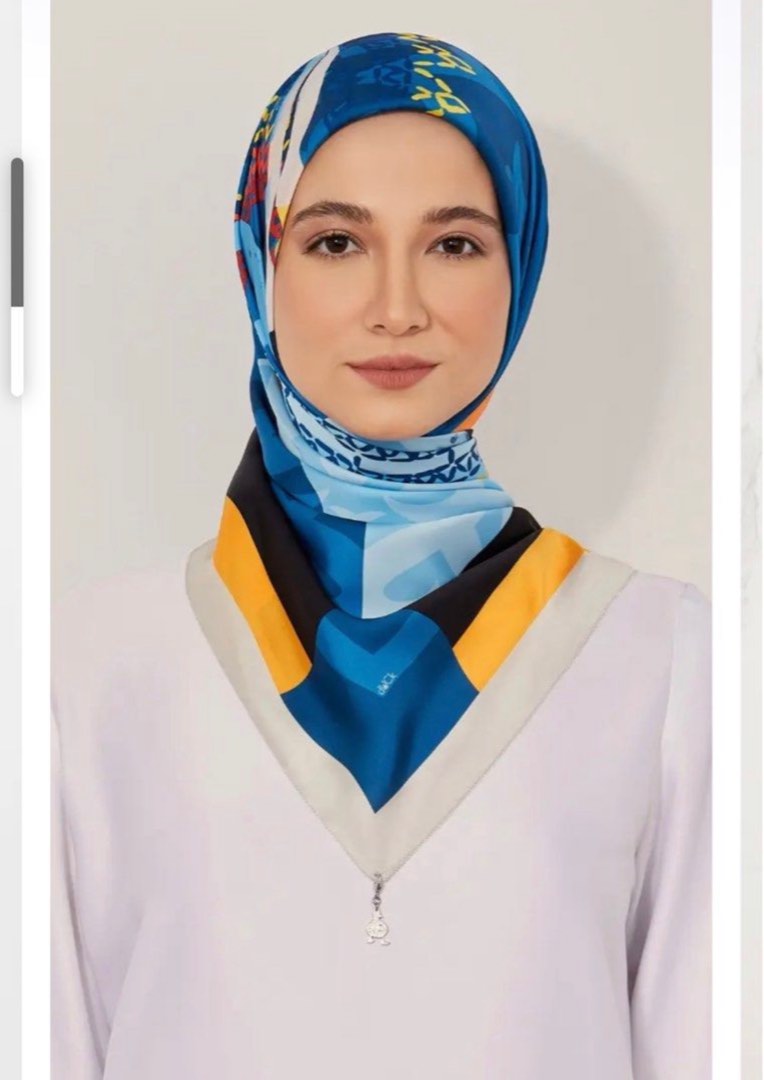 [RP:RM350]The Merdeka dUCk by Art Battalion Square Scarf in Sarawak ...