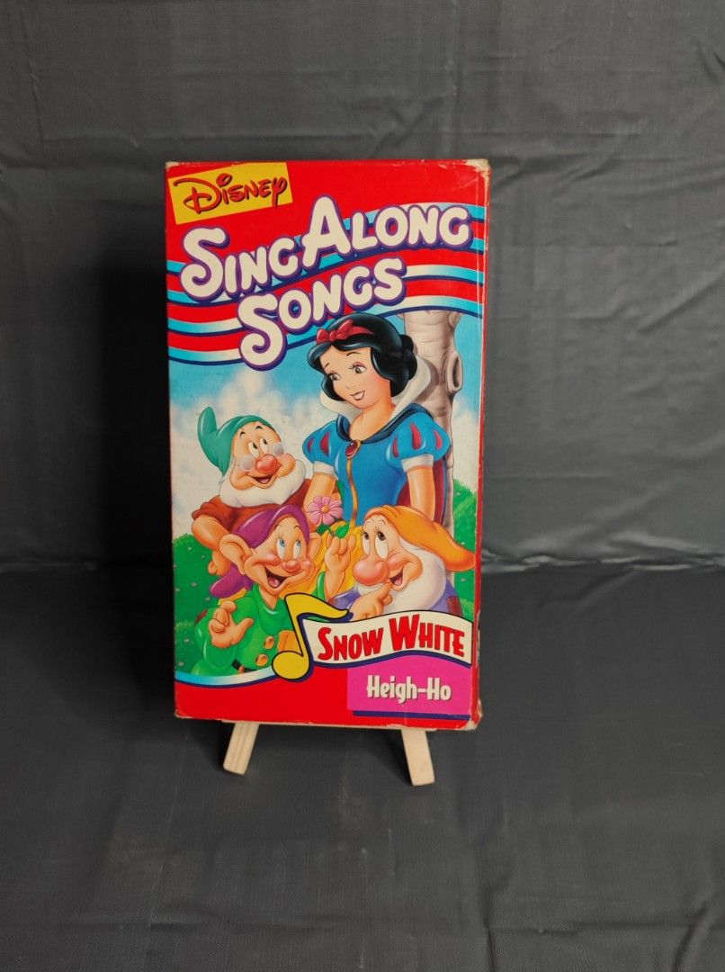 VHS Tapes Disney Sing Along Songs Snow White, Hobbies & Toys ...