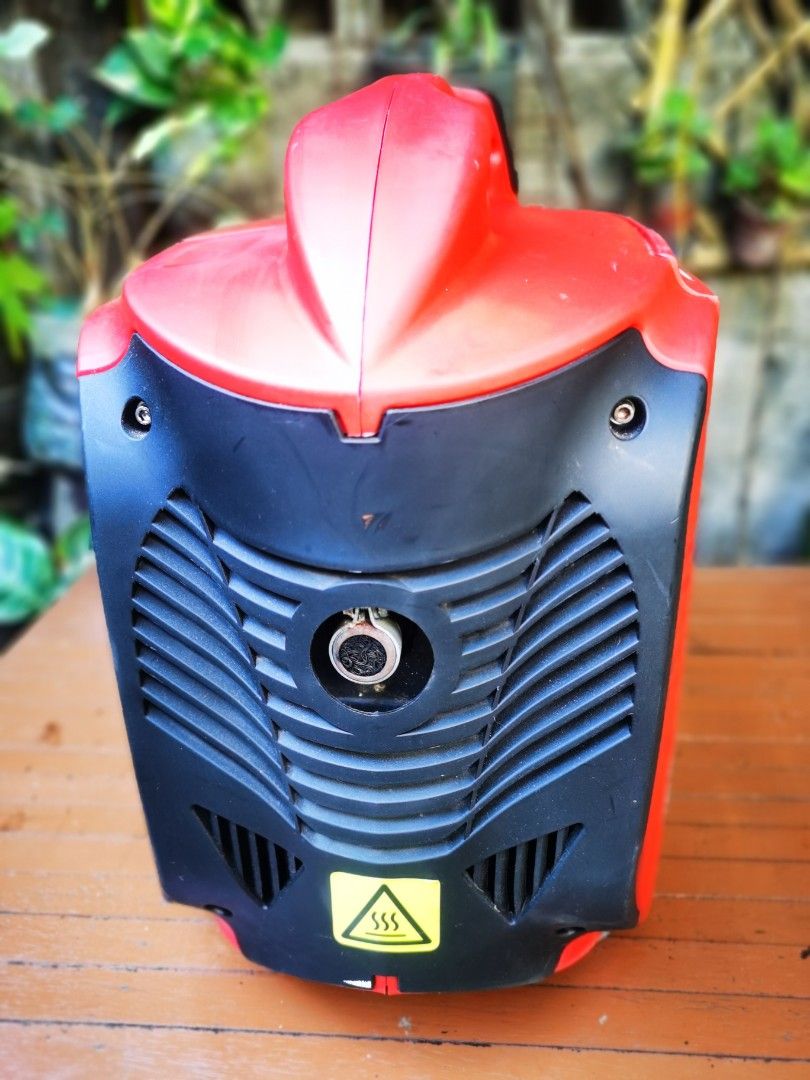 Workzone 2000 watts inverter generator, Commercial & Industrial ...