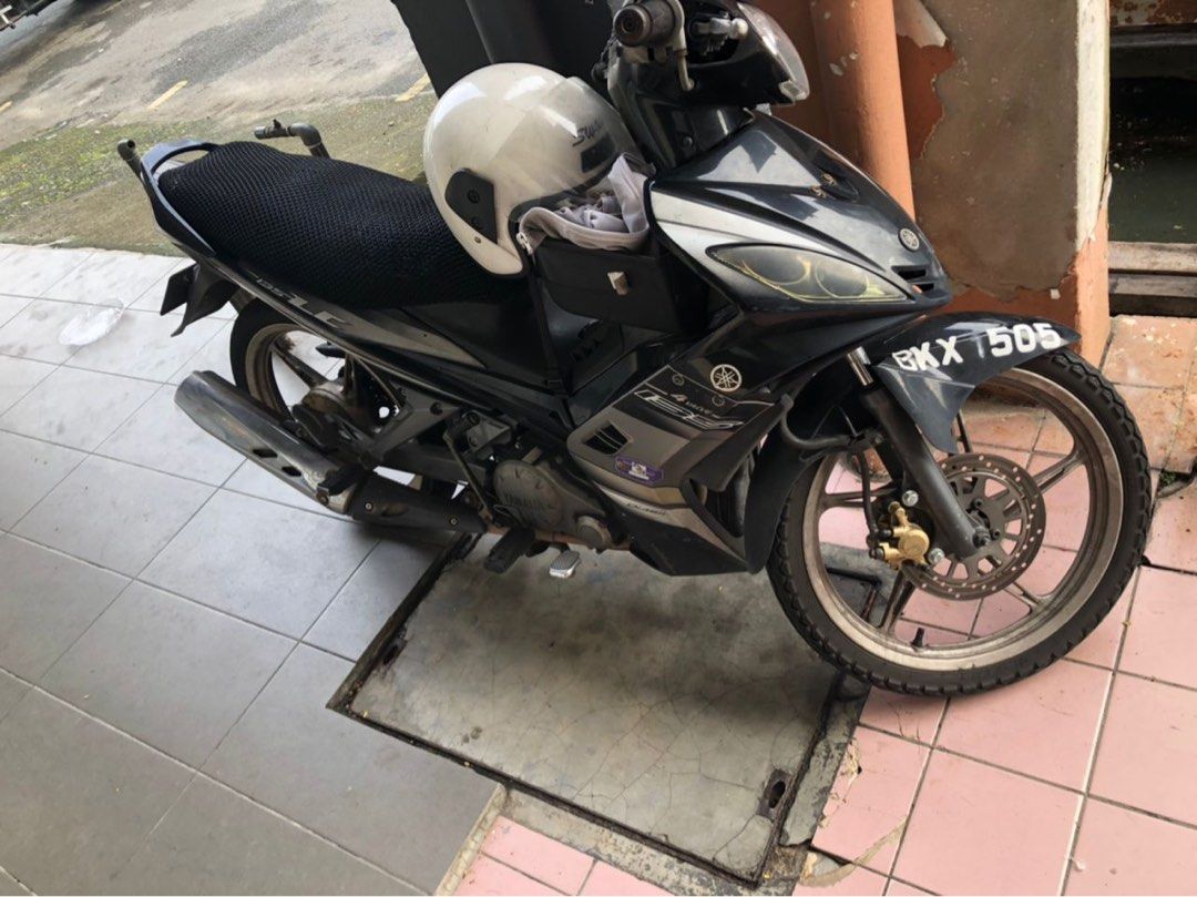Yamaha lc 135 V1, Motorbikes on Carousell
